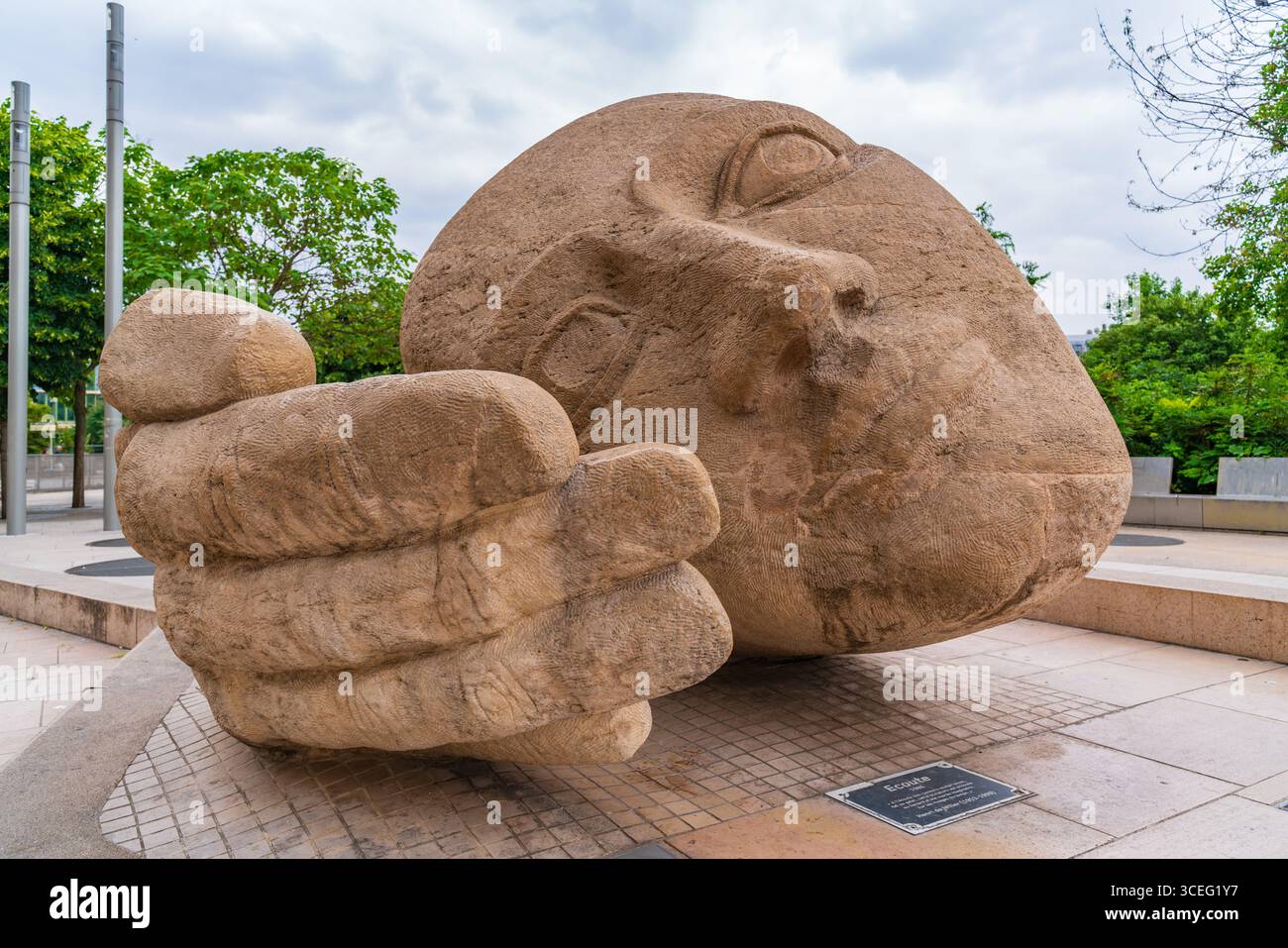 Ecoute (Listener), a giant sculpture in Paris, France Stock Photo - Alamy