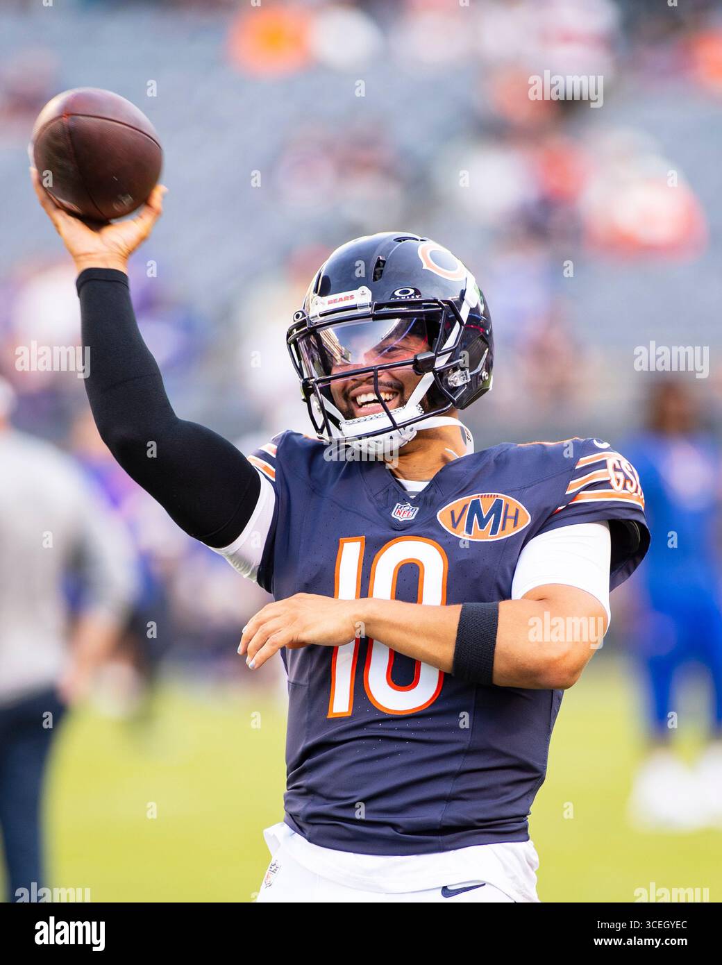 August 17, 2025: Chicago Bears Quarterback Caleb Williams (18) in ...