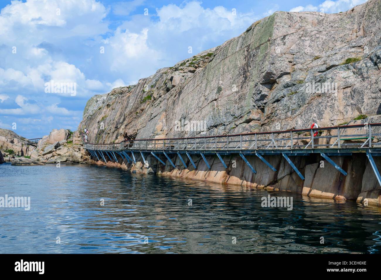 smoegen, sweden, 22 july 2025, vallevik badplats *** smoegen, schweden ...