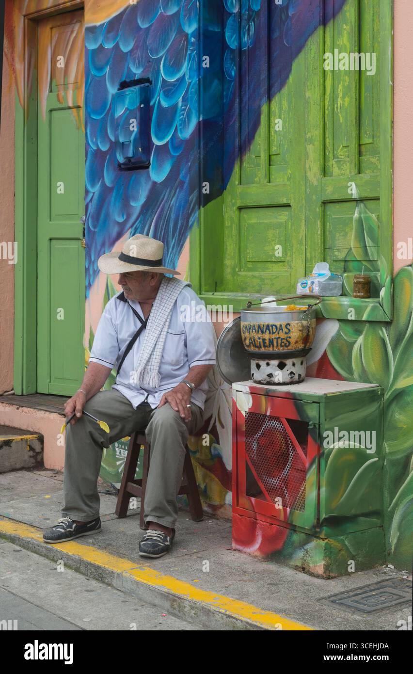 Empanada street colombia hi-res stock photography and images - Alamy