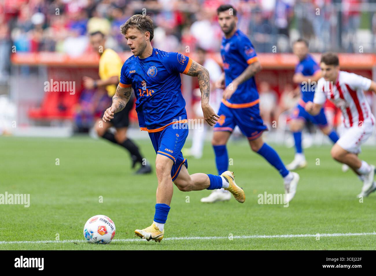 David Kammerbauer (Sportfreunde Siegen 1899, 3). Regionalliga West, 1. FC K?ln U21 ...