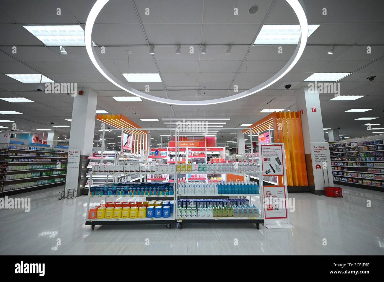 Ulta target hi-res stock photography and images - Alamy