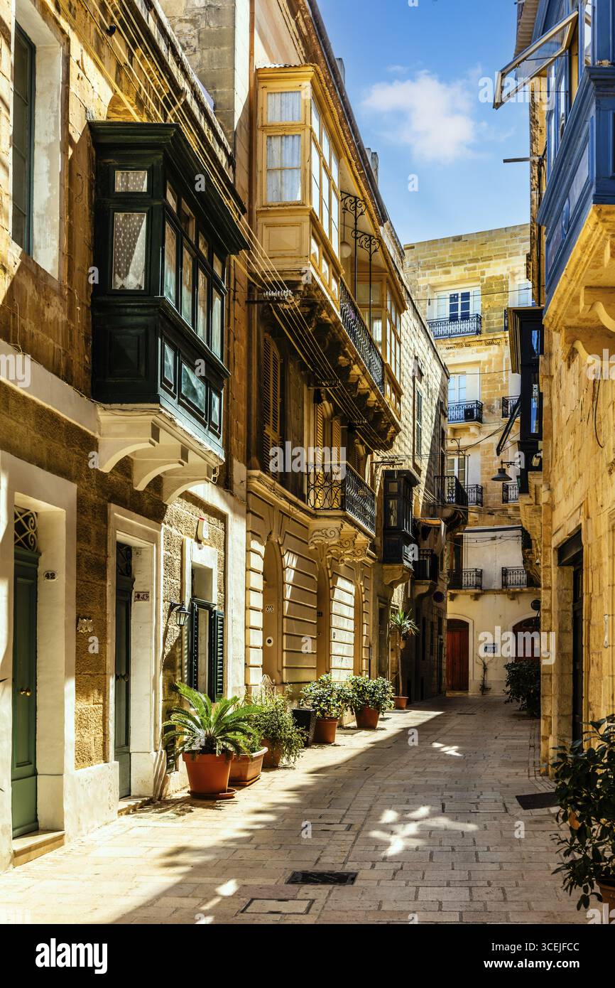 Maltese balconies, Gallariji, Vittoriosa, Three Cities, Cottonera ...