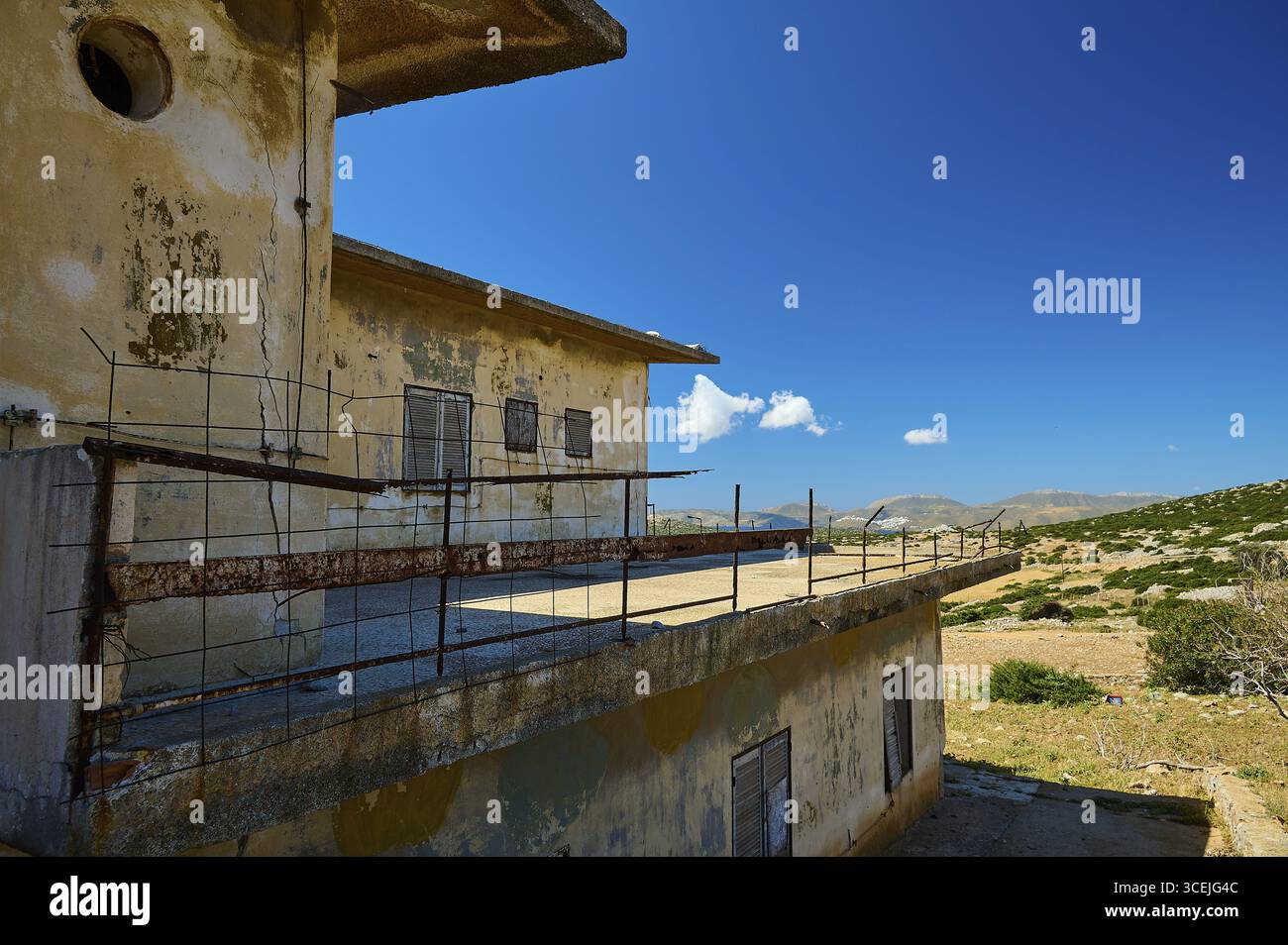 Deserted derelict world war hi-res stock photography and images - Alamy