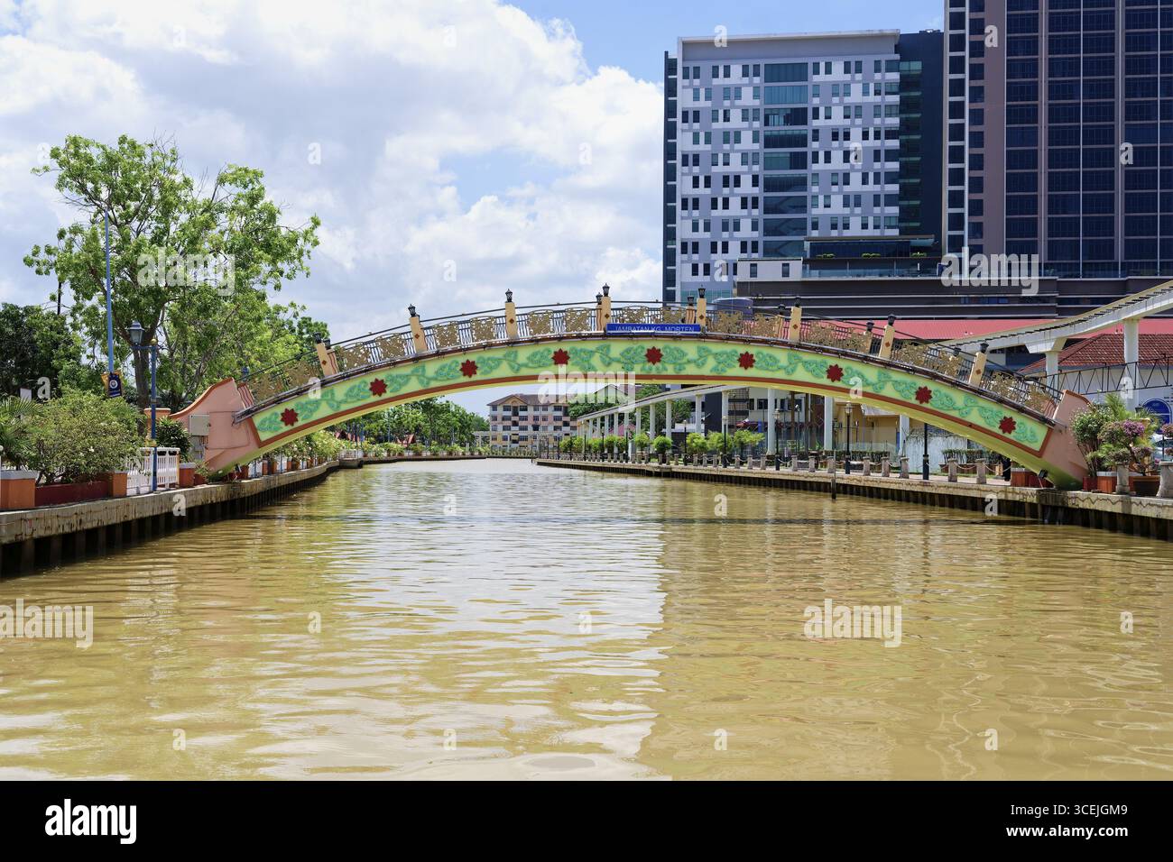 Jambatan Morten old bridge on the Malacca or Melaka river, Malacca ...