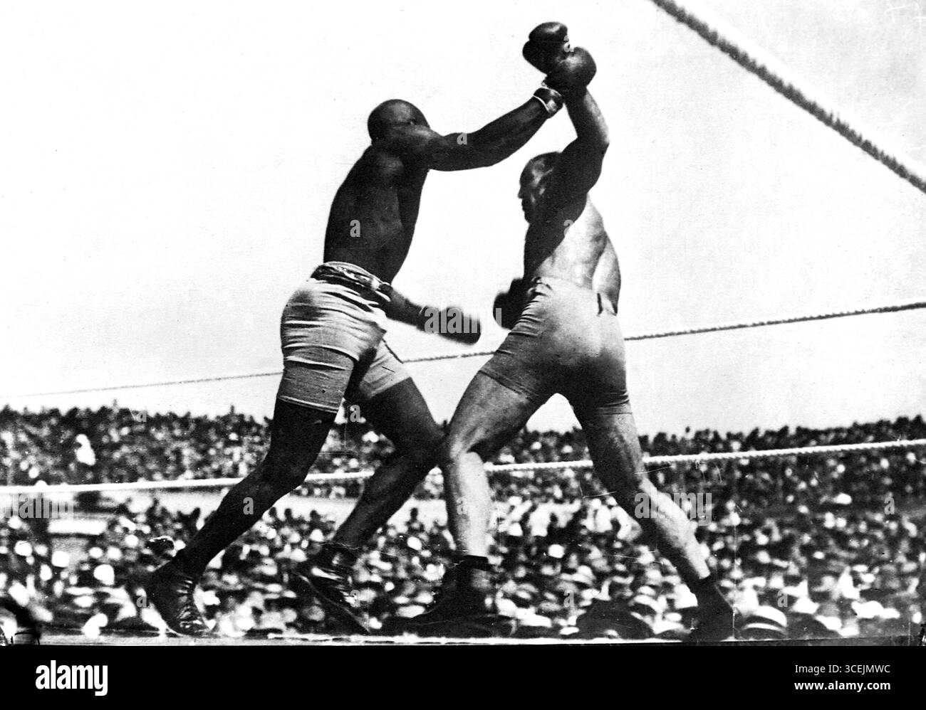 Boxing Match – Jack Johnson vs James Jeffries 1911 Stock Photo - Alamy