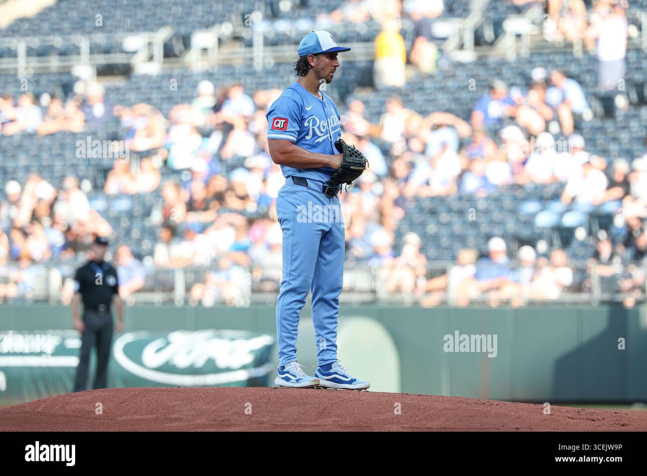 August 16, 2025: Kansas City Royals starting pitcher Michael Lorenzen ...