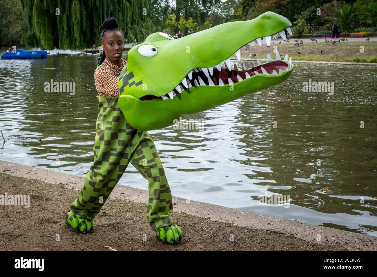 London, UK. 18 August 2025. Cast member Taya Ming performs as The ...