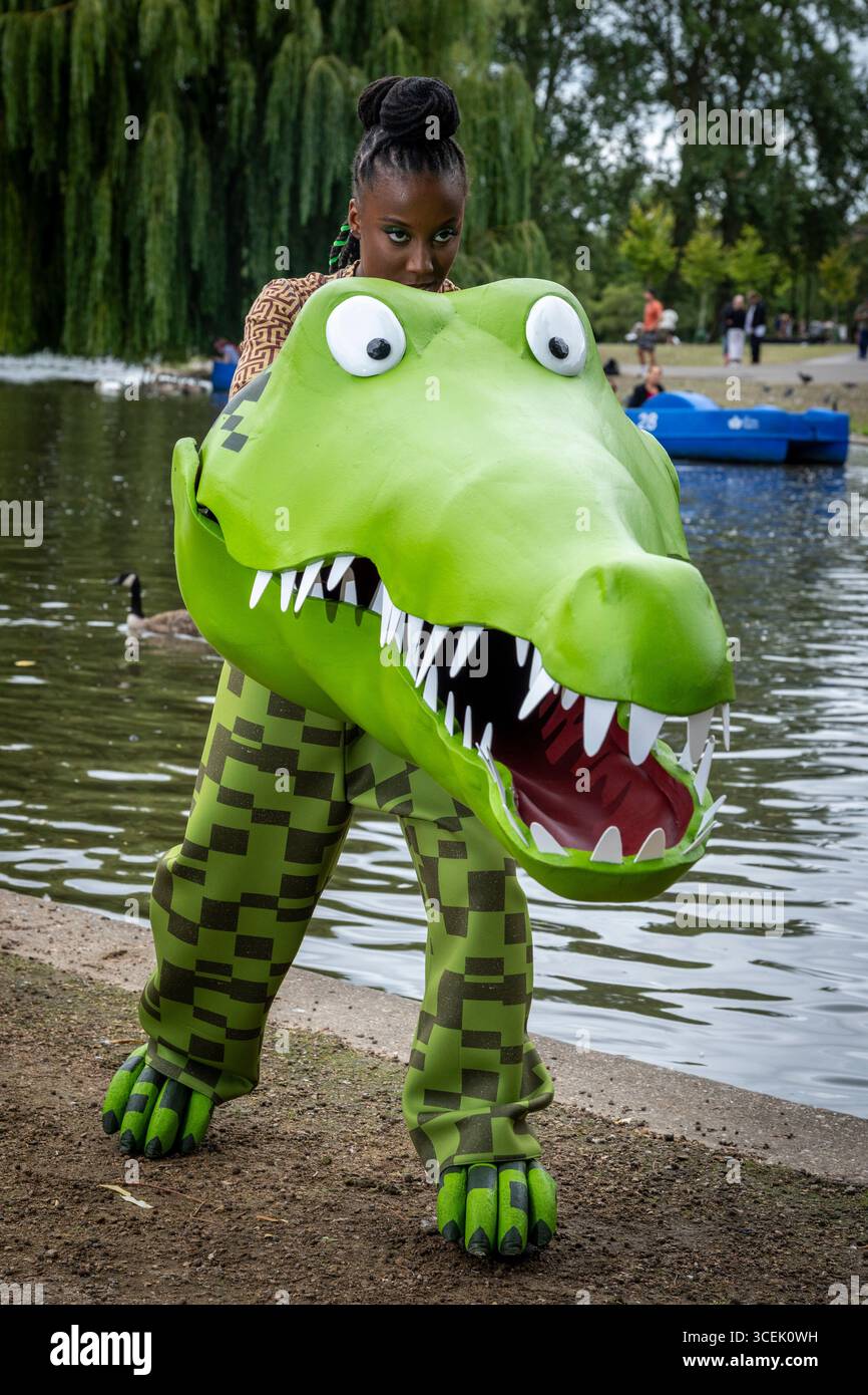 London, UK. 18 August 2025. Cast member Taya Ming performs as The ...