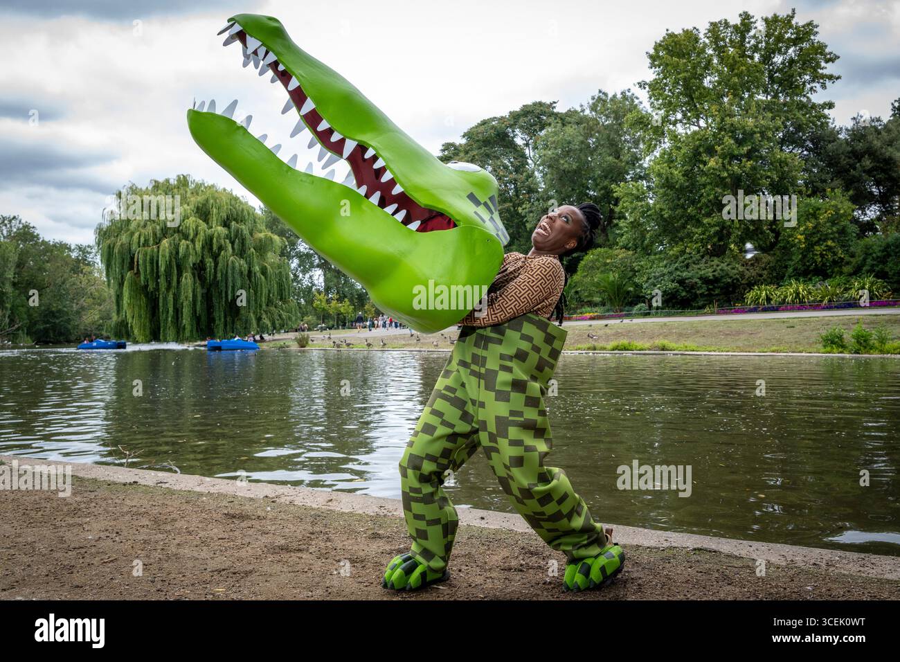 London, UK. 18 August 2025. Cast member Taya Ming performs as The ...