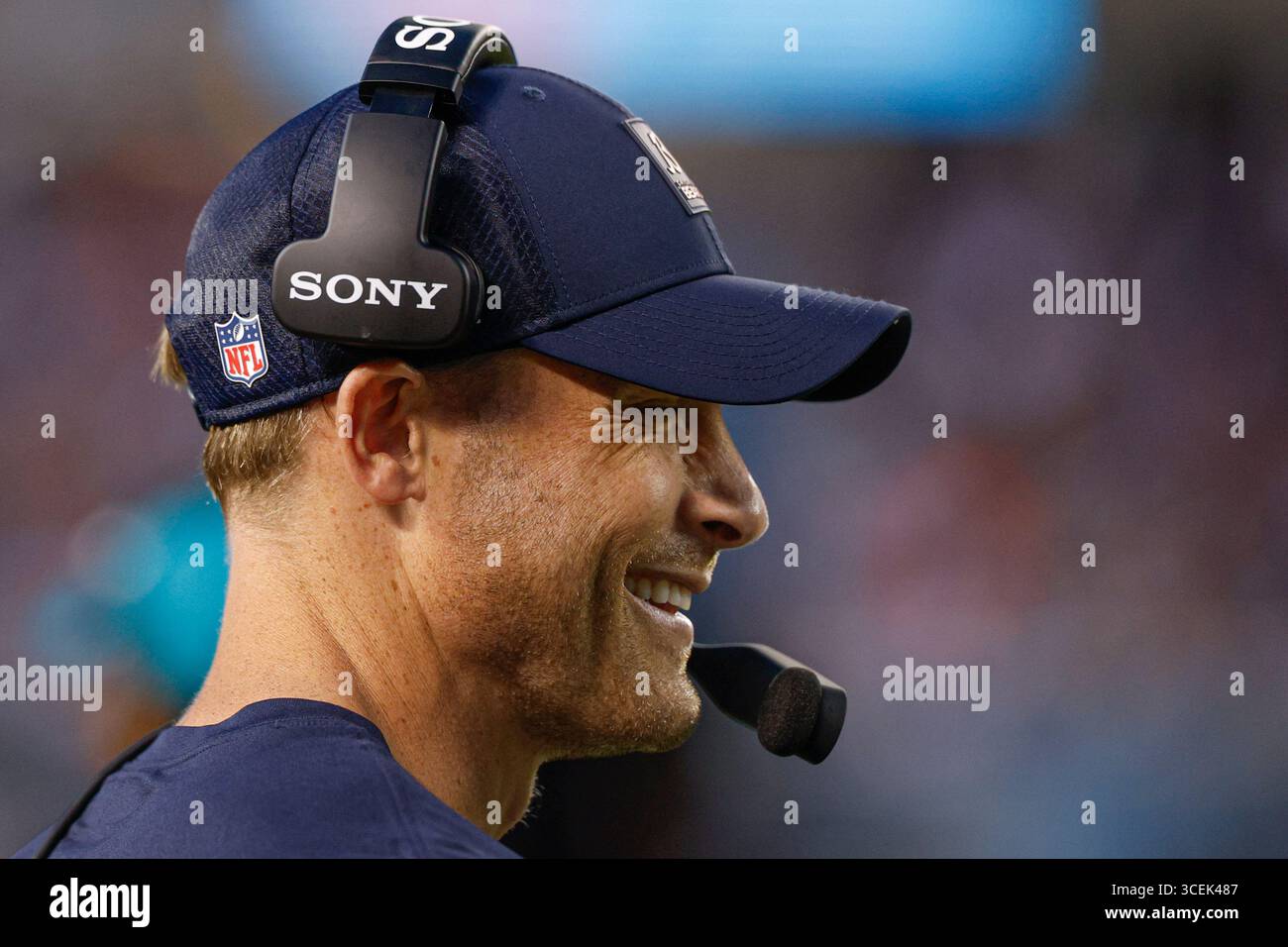 Chicago Bears head coach Ben Johnson looks on from the sidelines ...