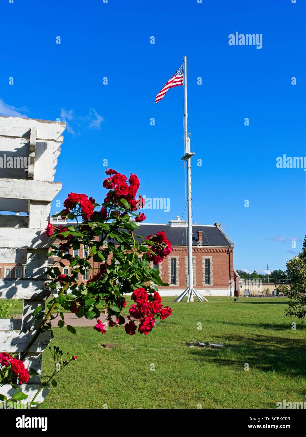 Rose arbor grounds hi-res stock photography and images - Alamy