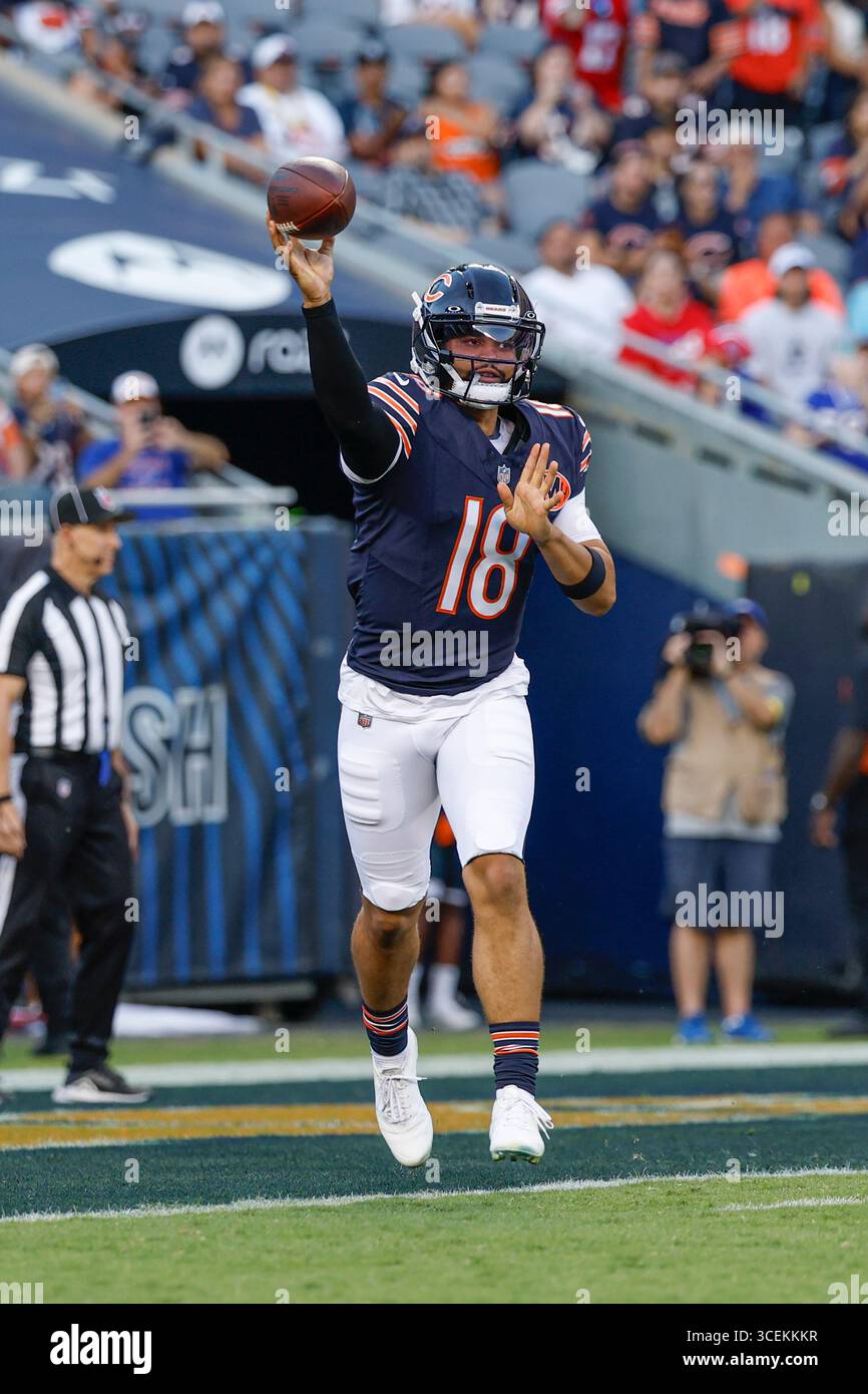 Chicago Bears quarterback Caleb Williams (18) passes the football ...