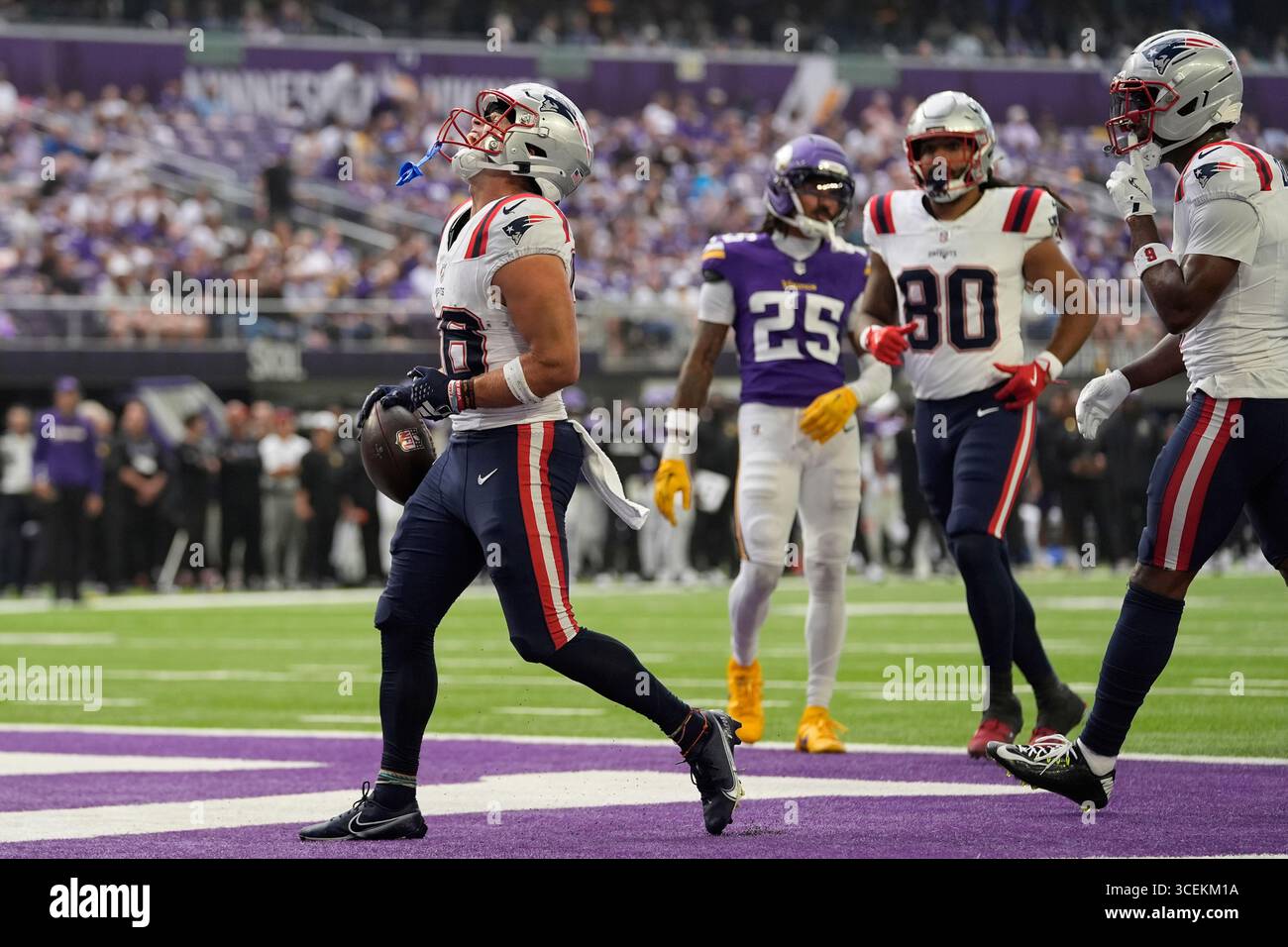 New England Patriots wide receiver Efton Chism III (86) celebrates ...