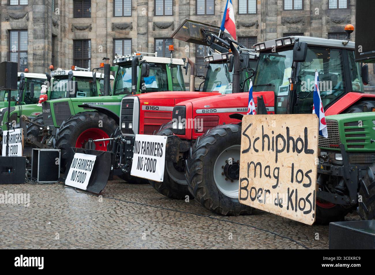 Amsterdam, The Netherlands: Dutch farmers protesting on Dam Square ...
