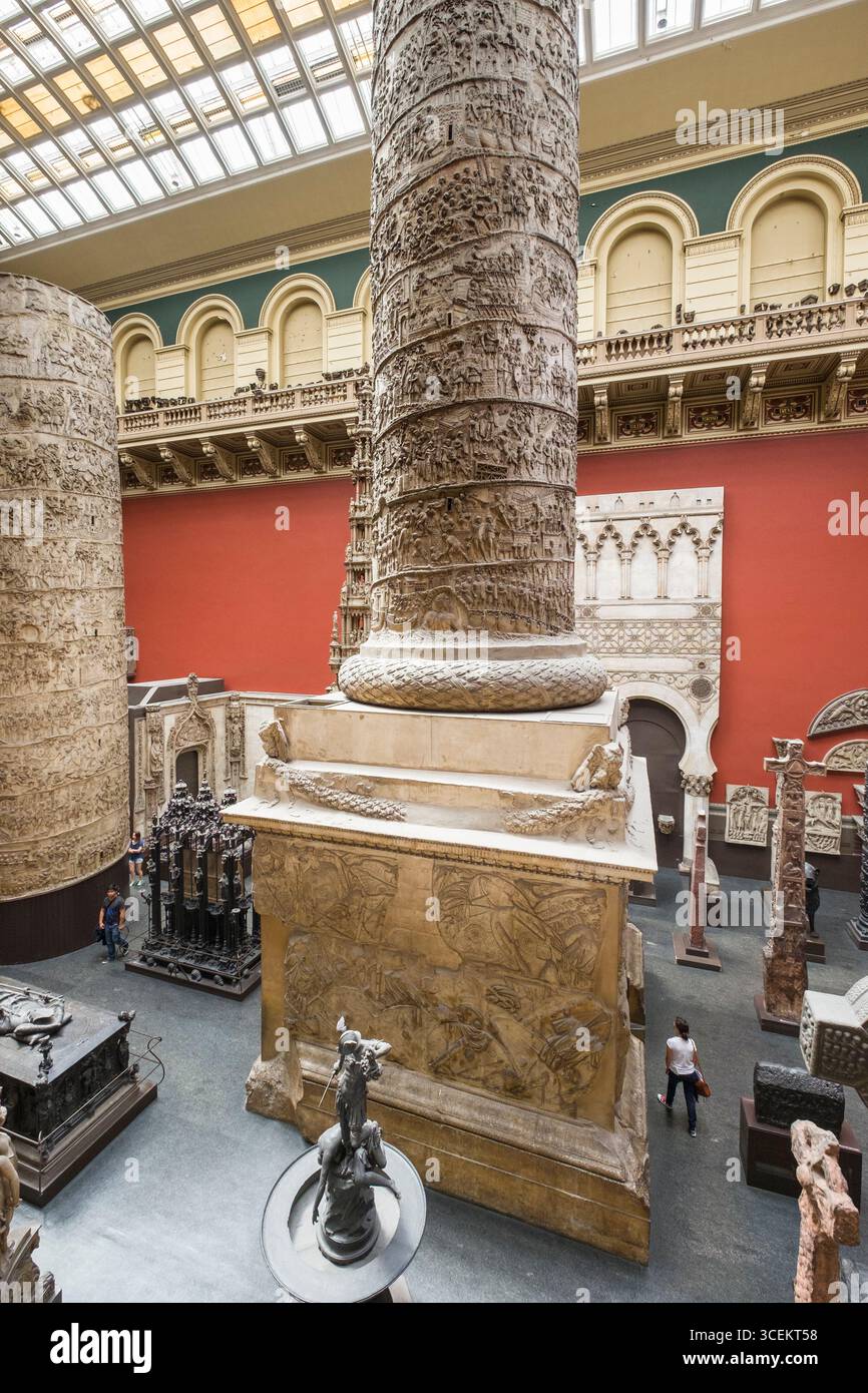 Plaster casts of Trajan’s Column, Gallery 46a: Cast Courts, Victoria ...