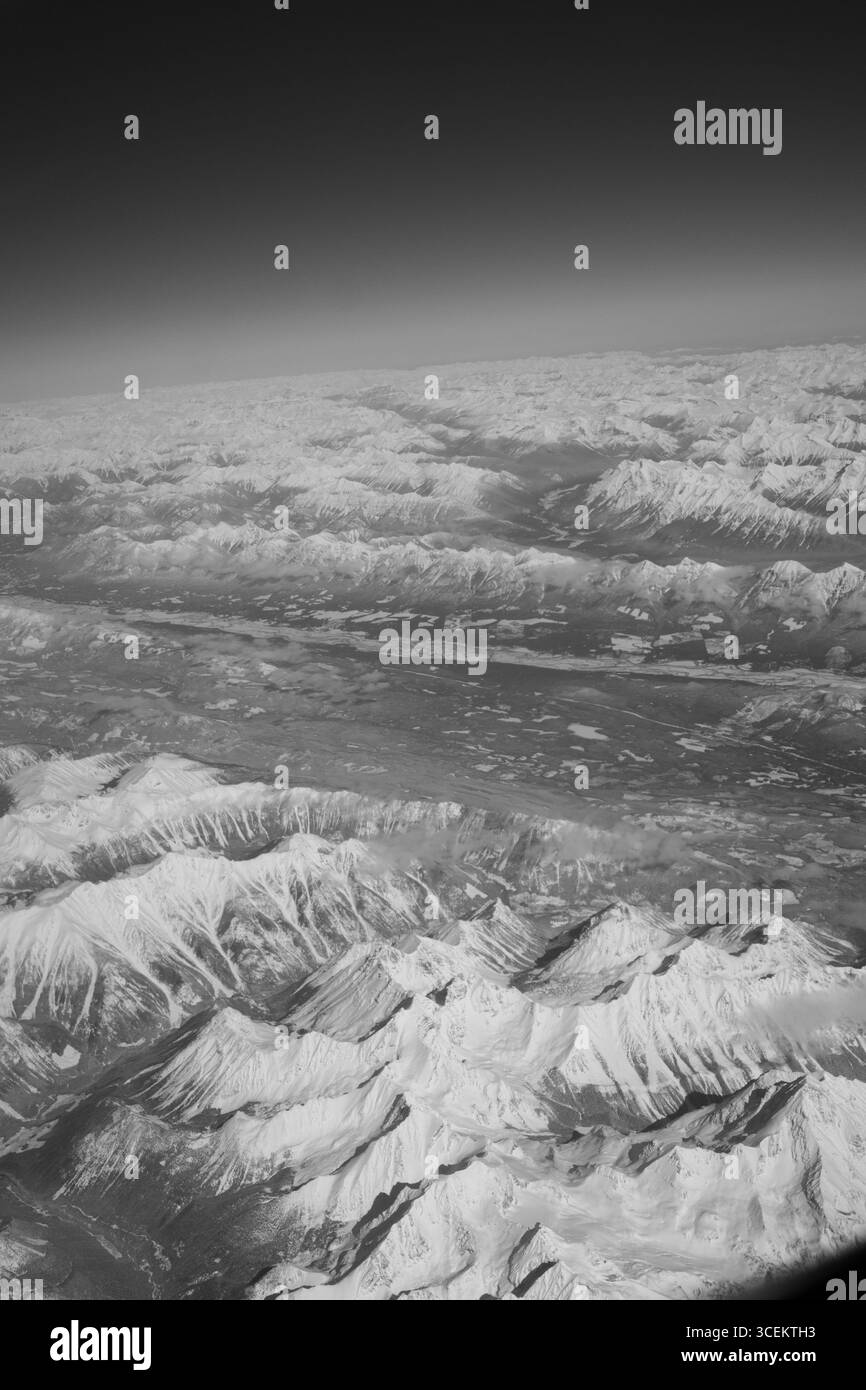 Aerial range Black and White Stock Photos & Images - Alamy