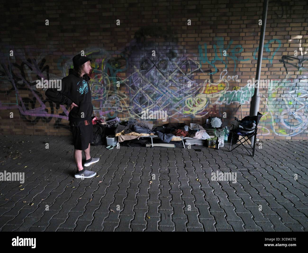 Obdachlosigkeit model realase vorhanden GER, Berlin, 20250818 ...