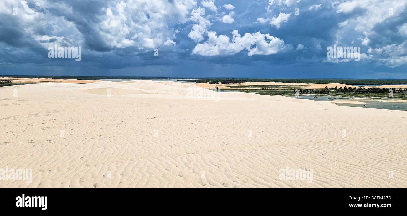 Buggy tour in the beautiful lagoon on the Funil Dune, Tatajuba Beach at ...