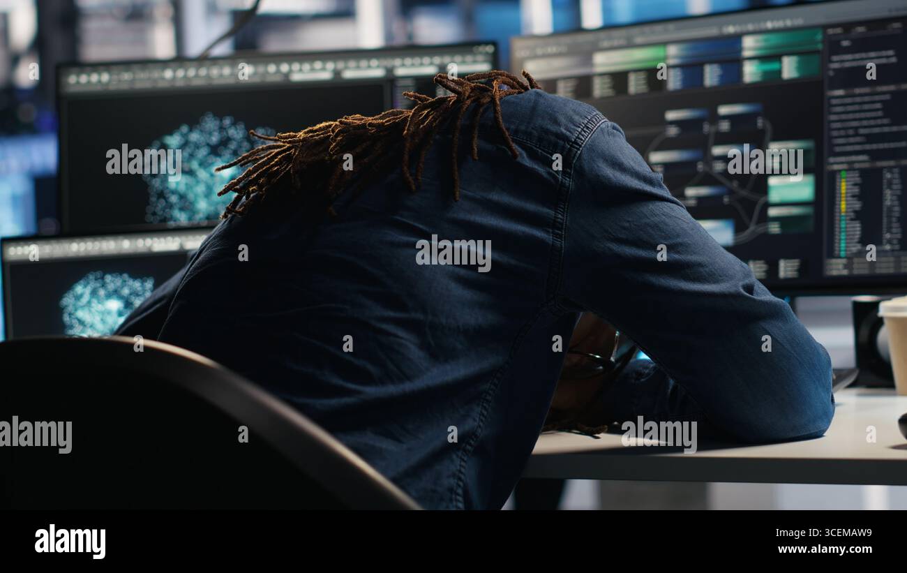 Irritated data center engineer hi-res stock photography and images - Alamy