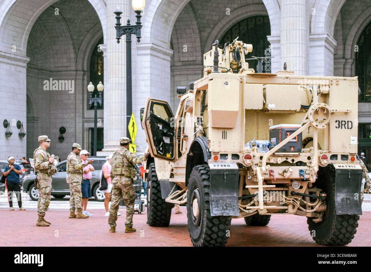 Trump national guard hi-res stock photography and images - Alamy