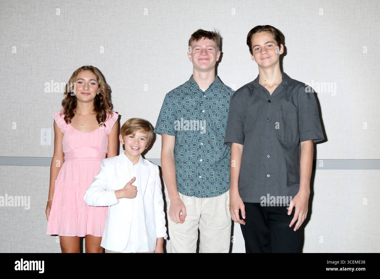 LOS ANGELES - AUG 16: Sienna Mercuri, Redding Munsell, Paxton Mishkind, Judah Mackey at The ...