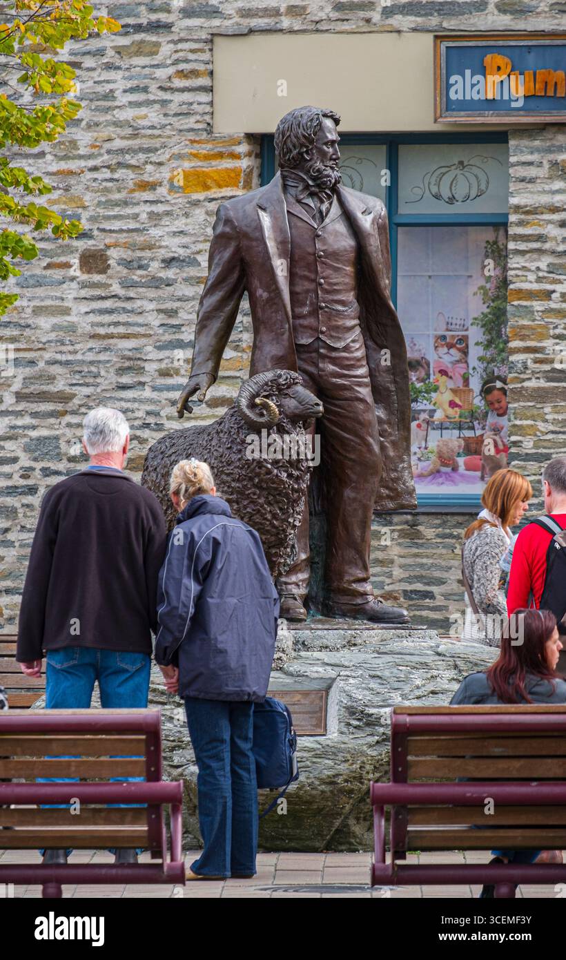 William Gilbert Rees Statue, Marine Parade, Queenstown, Otago, South ...