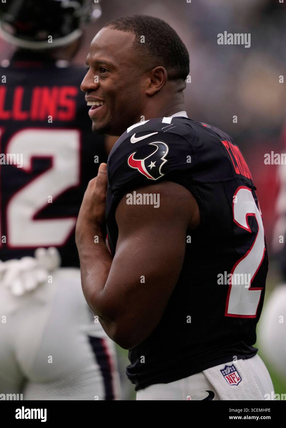 Houston Texans running back Nick Chubb (21) stands on the sideline ...