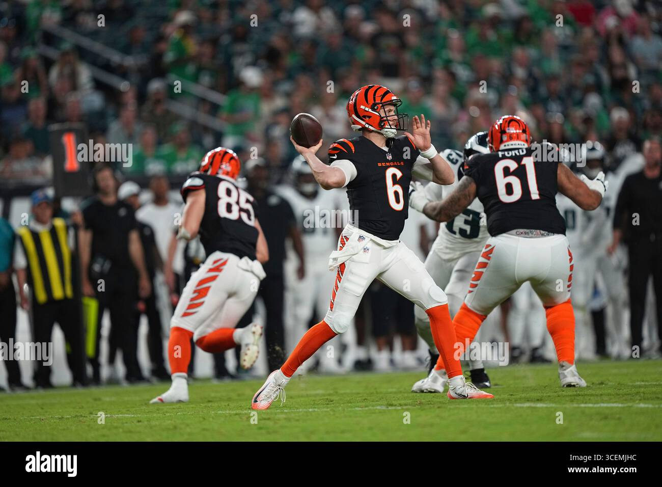 Cincinnati Bengals quarterback Jake Browning in action during an NFL ...