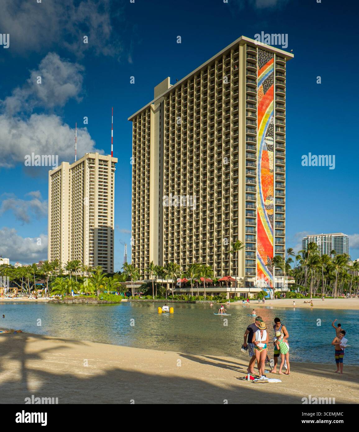 Hilton Hawaiian Village Duke Paoa Kahanamoku Lagoon and Rainbow Tower ...