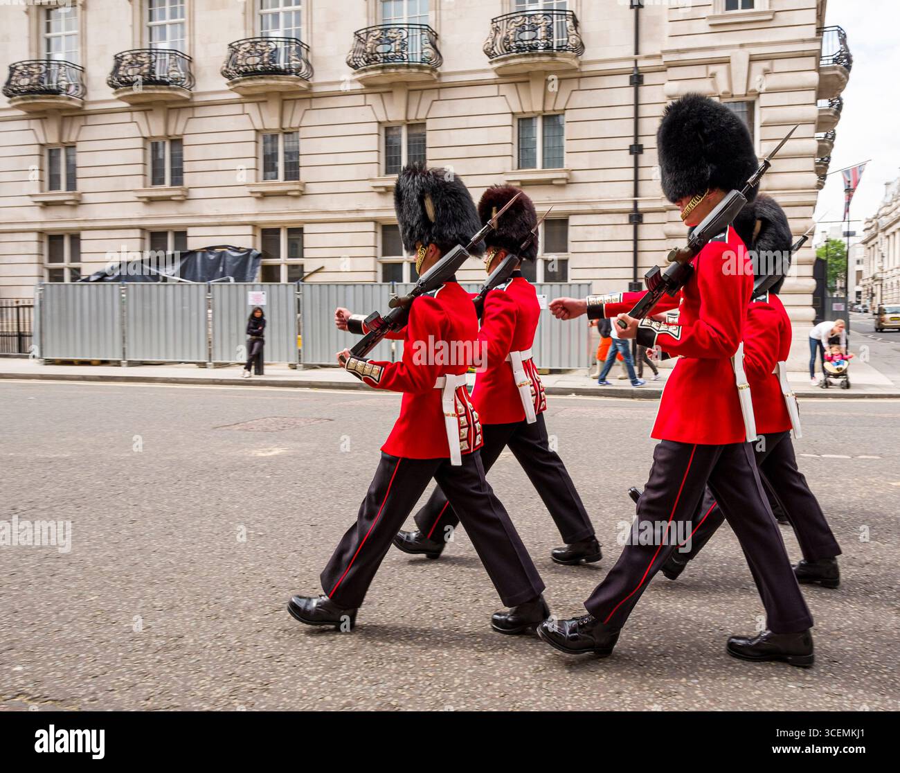 Grenadier Guards marching holding L85A1 IW bullpup rifles, St James’s ...