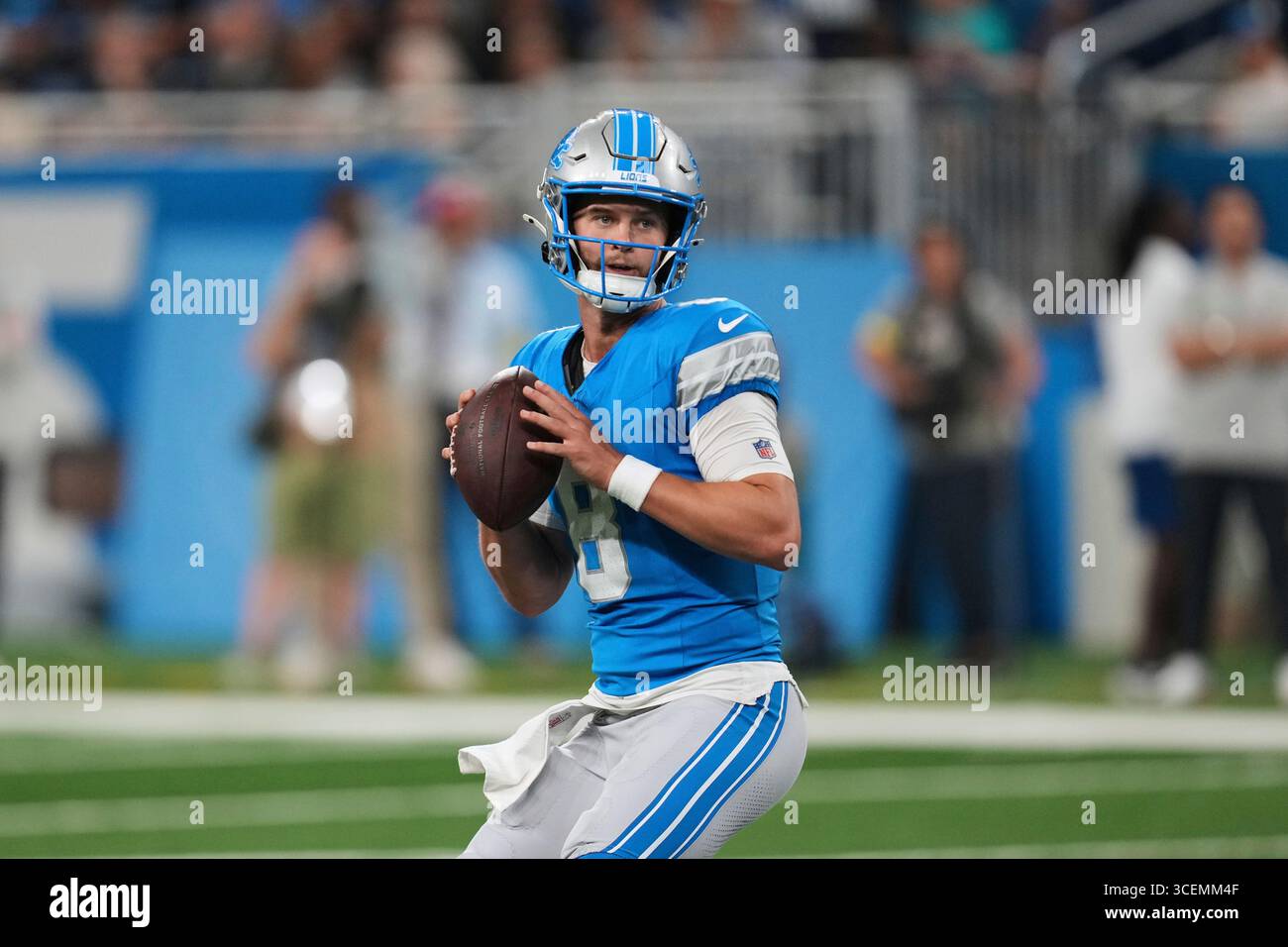 Detroit Lions quarterback Kyle Allen (8) throws against the Miami ...