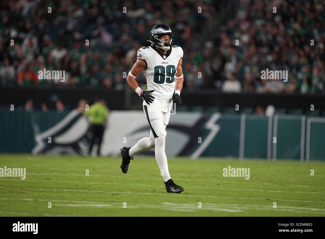 Cincinnati Bengals' Drew Sample in action during an NFL preseason ...