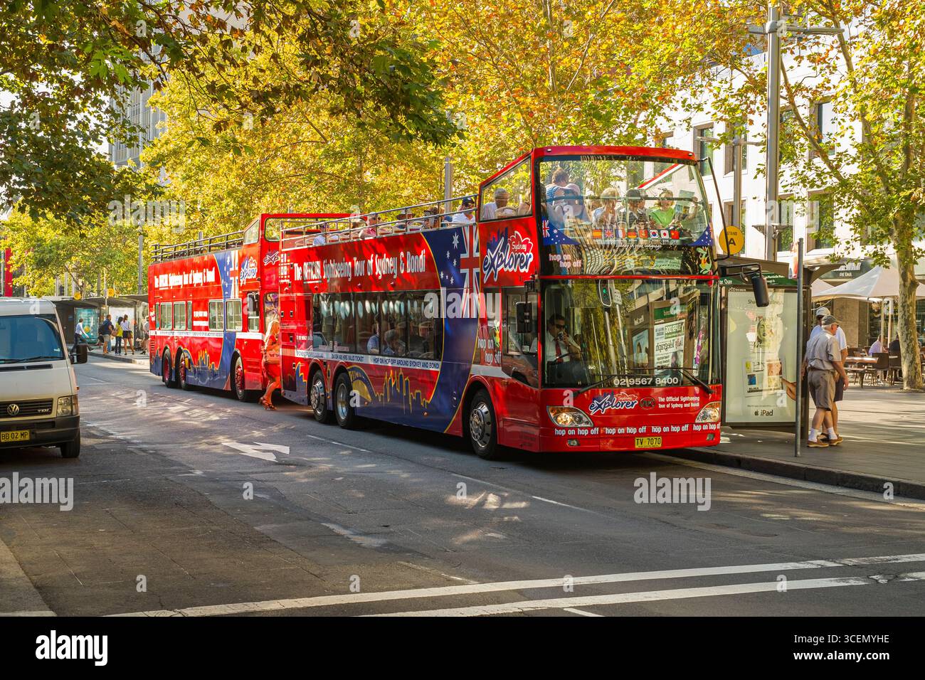 Red Sydney explorer double-decker tour bus, Circular Quay, Alfred ...