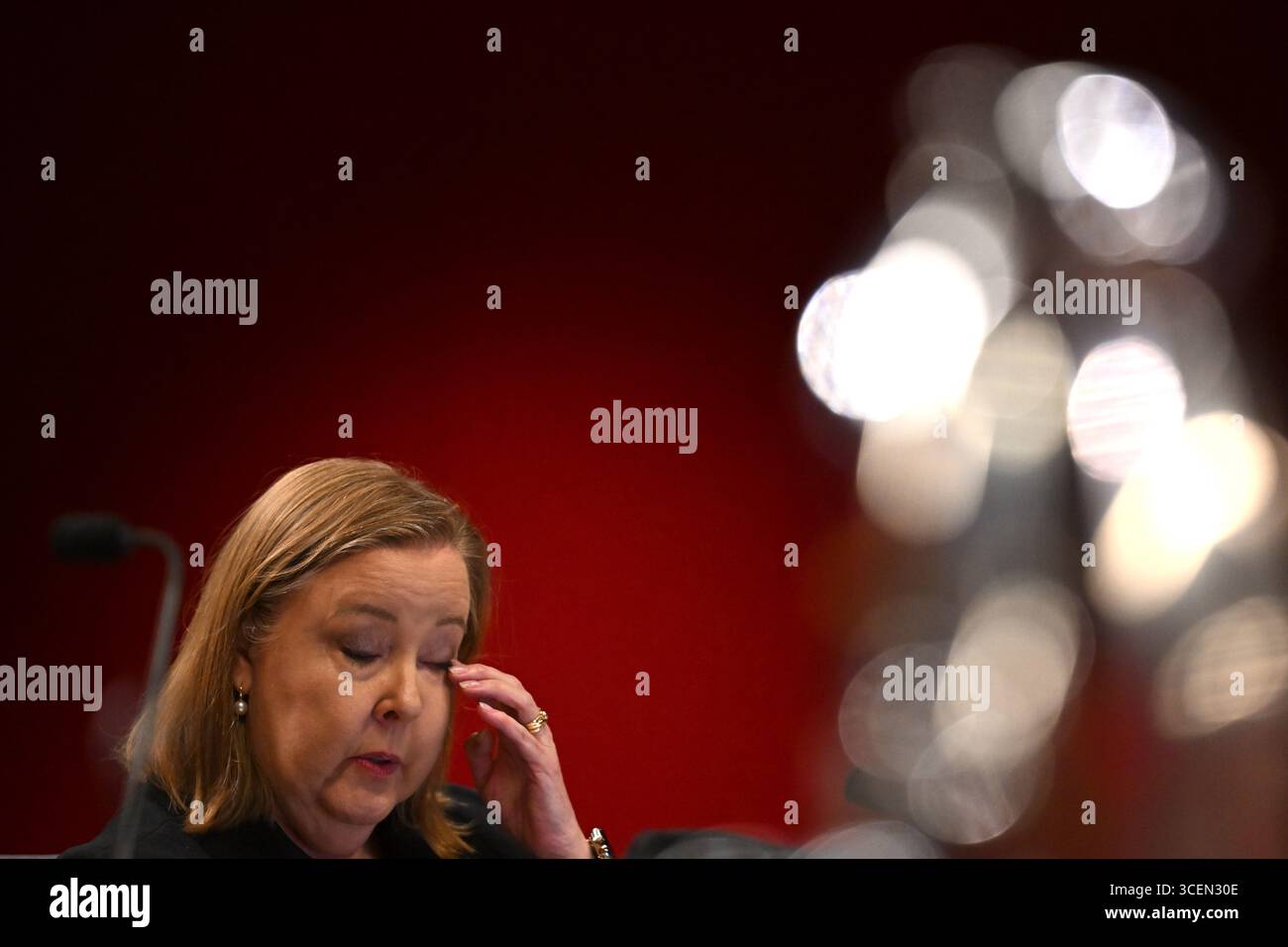Jenny Aitchison MP, Minister for Roads and Minister for Regional ...