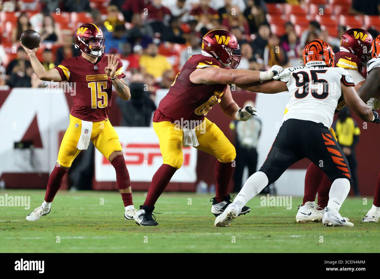 Washington Commanders quarterback Sam Hartman (15) throws the ball ...