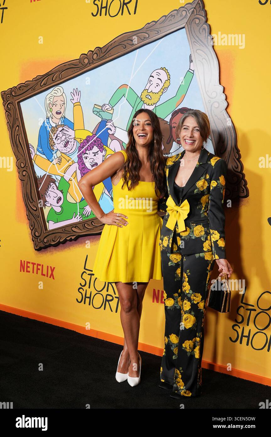 Angelique Cabral, left, and Lisa Edelstein, cast members in "Long Story ...