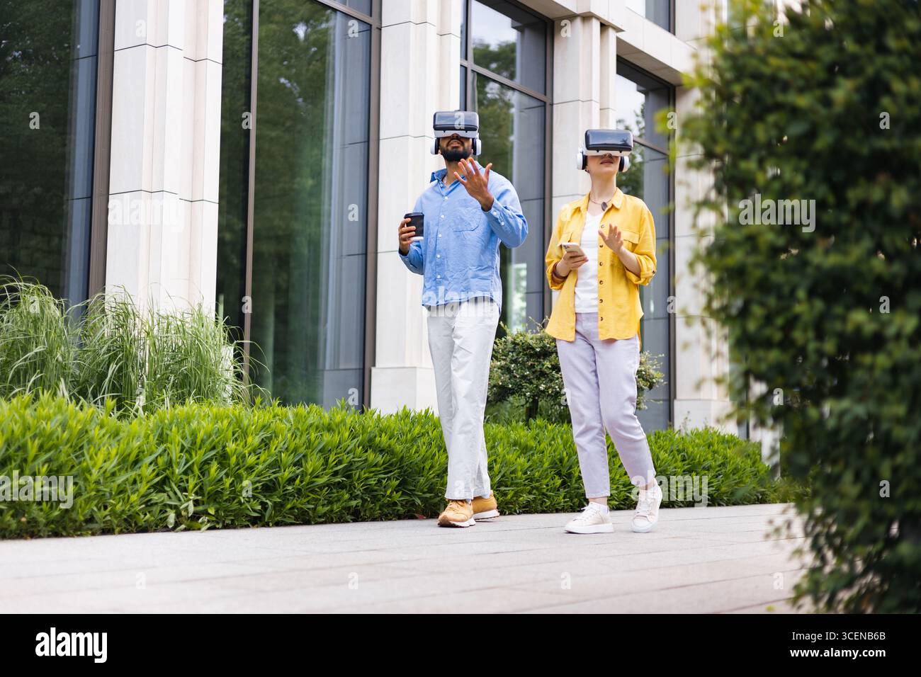 Couple using vr headsets hi-res stock photography and images - Alamy