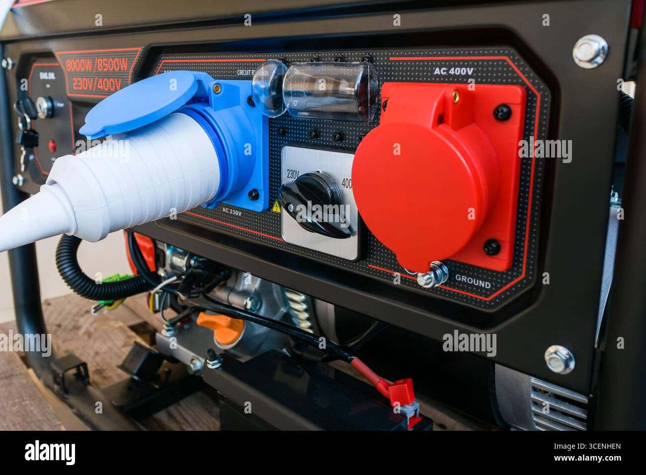 Portable electric generator wires hi-res stock photography and images ...