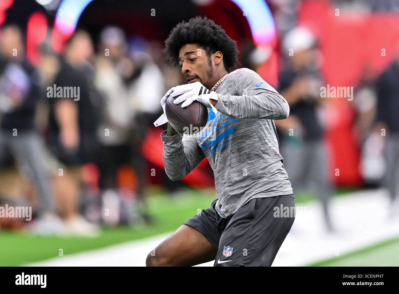 Carolina Panthers wide receiver David Moore warms up prior to an NFL ...