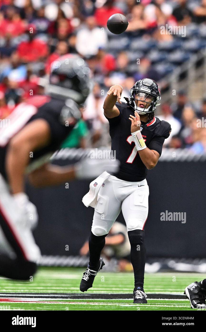 Houston Texans quarterback C.J. Stroud (7) throws the ball against the ...