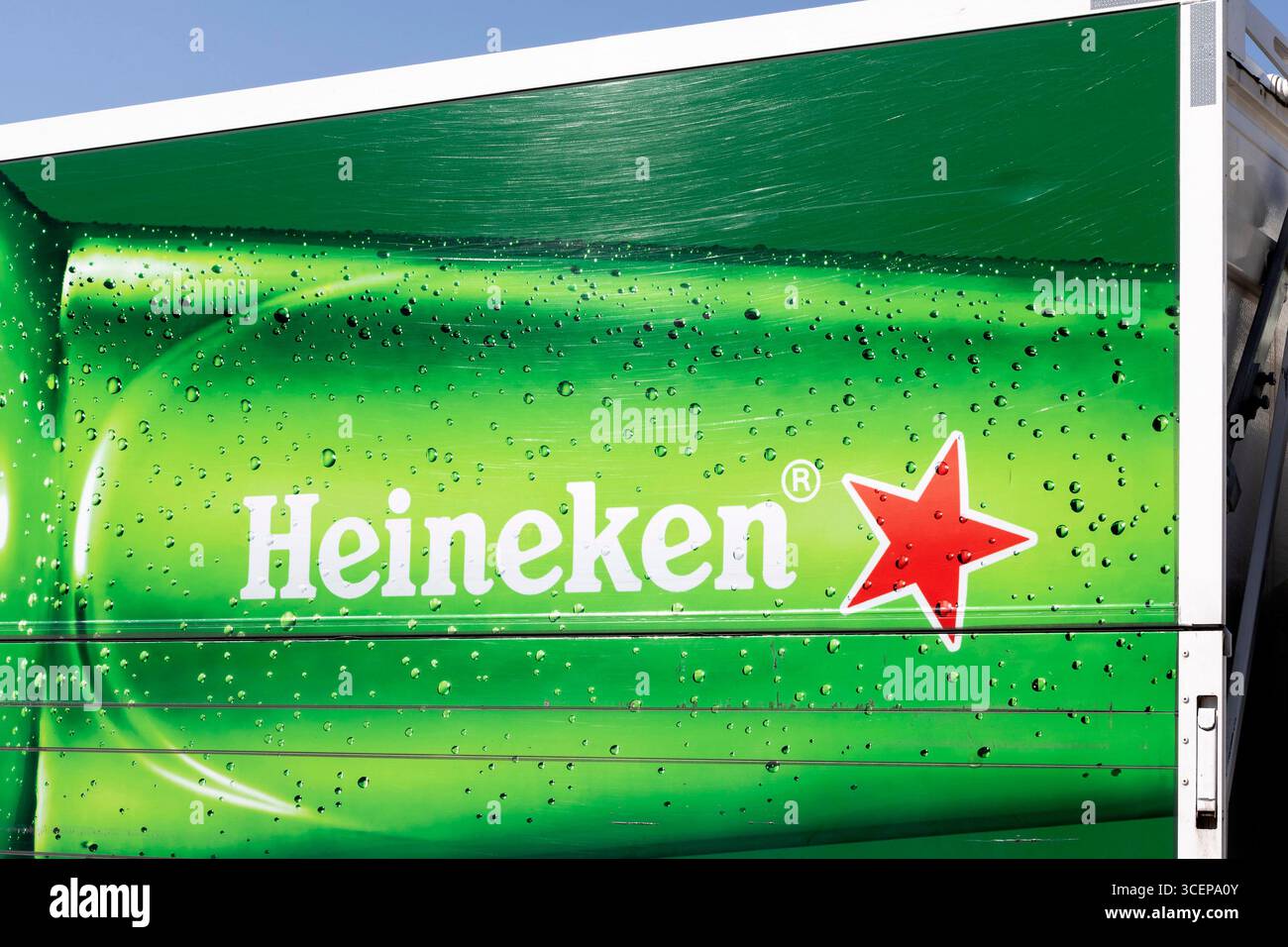 Heineken Bier, niederländische Brauerei // Heineken beer, Dutch brewery ...
