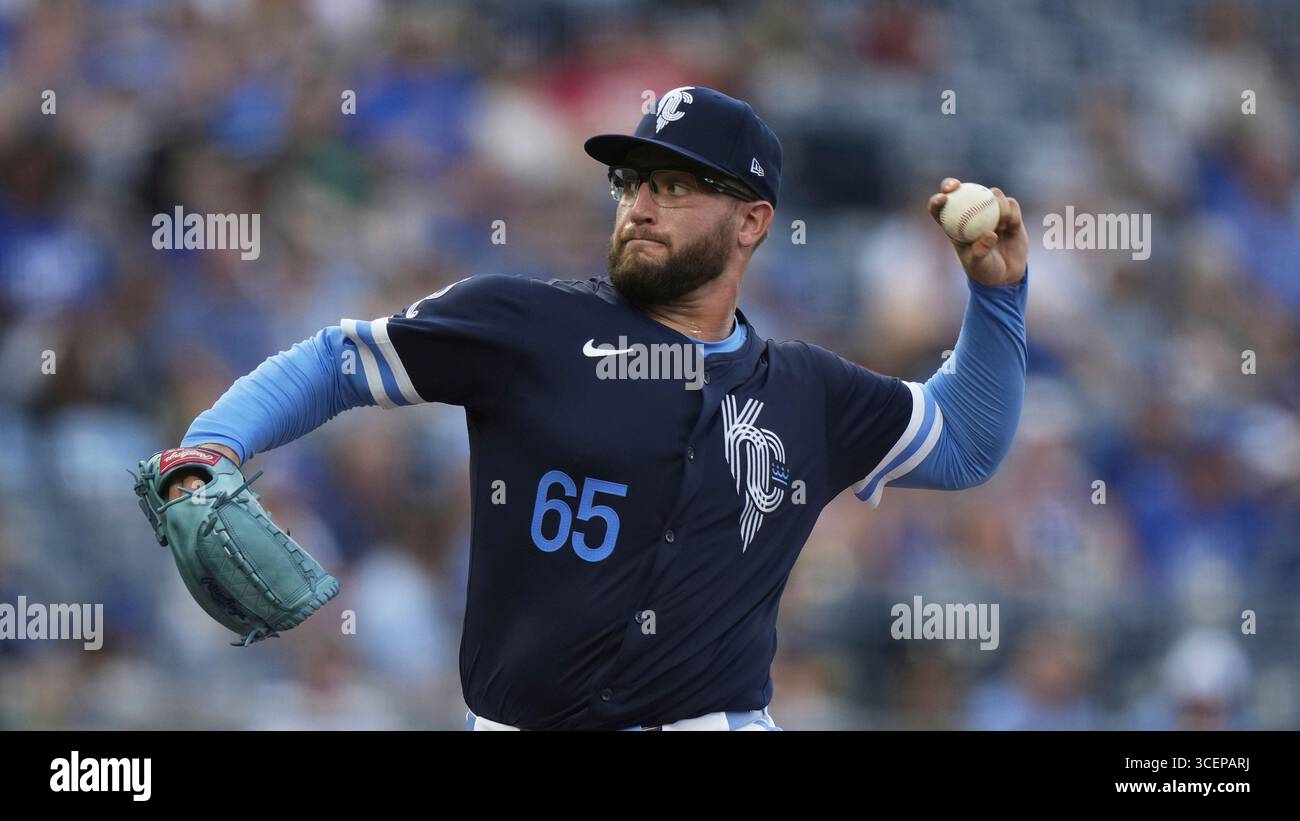Kansas City Royals starting pitcher Noah Cameron throws during the ...