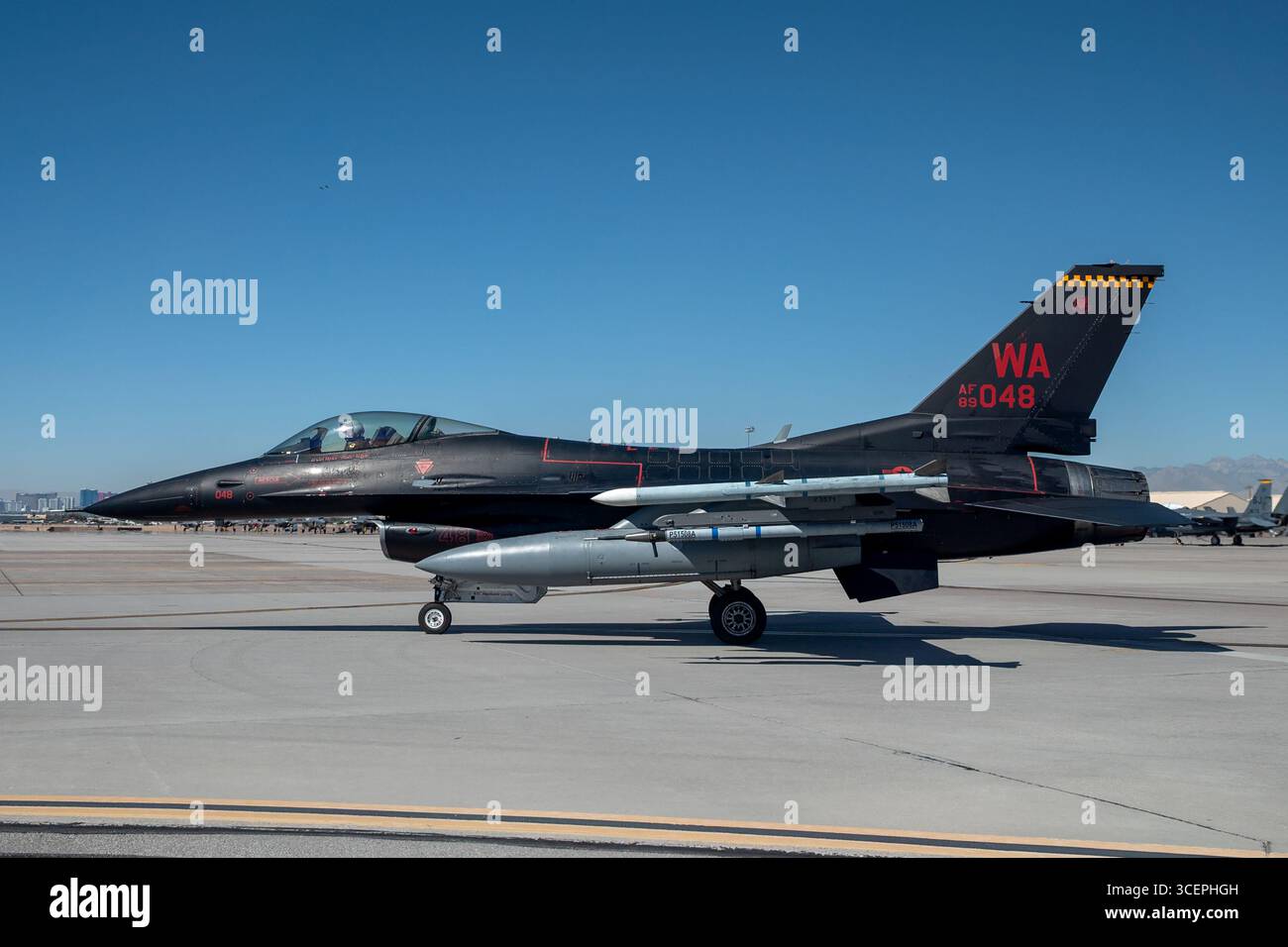Red flag nellis 25 3 hi-res stock photography and images - Alamy