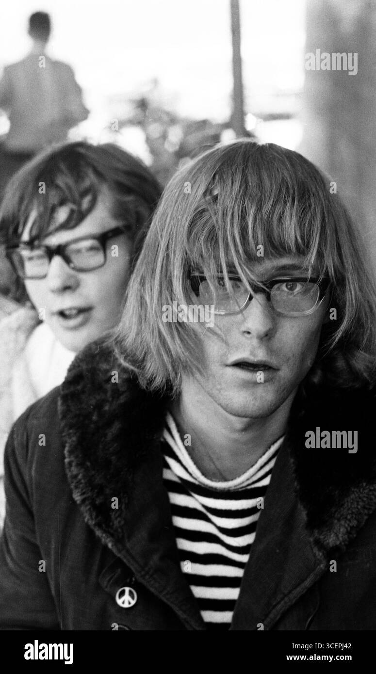 Rolling stones 1960s hi-res stock photography and images - Alamy