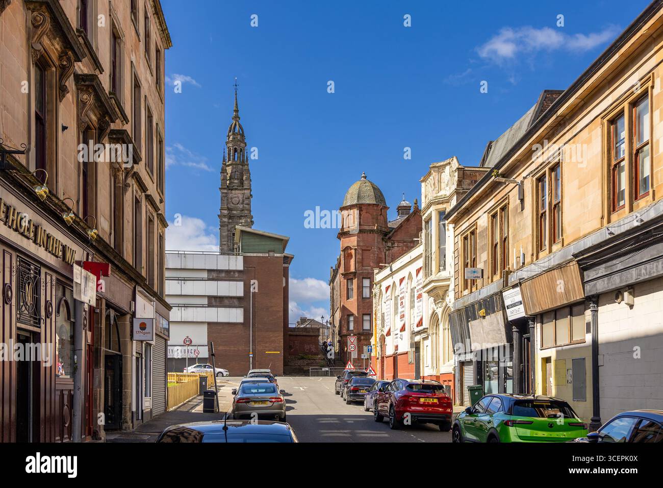 Classical architecture along road hi-res stock photography and images ...