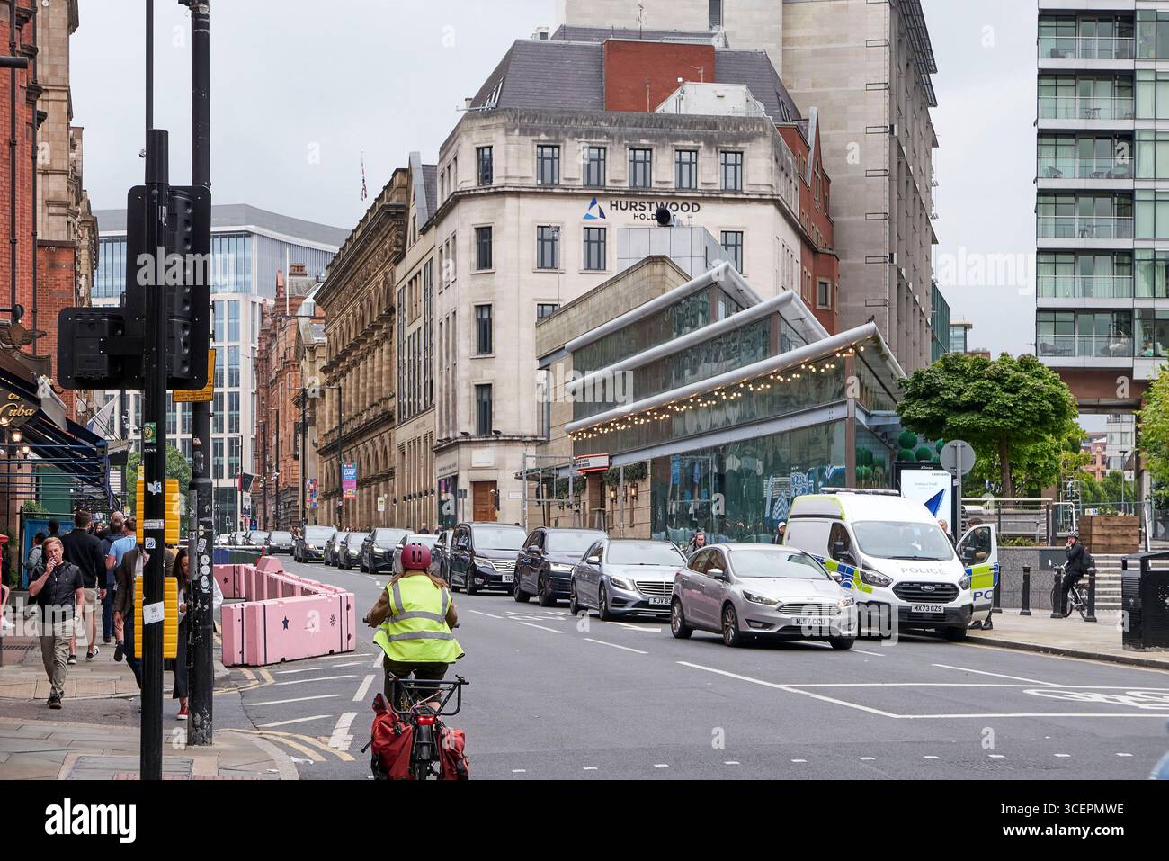 Traffic in manchester pollution hi-res stock photography and images - Alamy