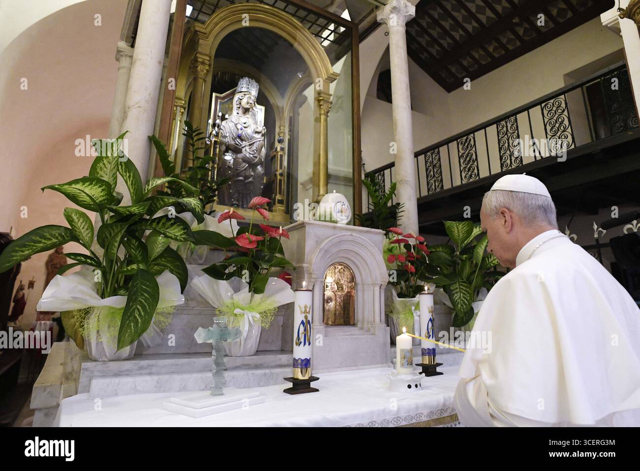 Pope Leo XIV made a private visit to the Shrine of Our Lady of Grace at ...