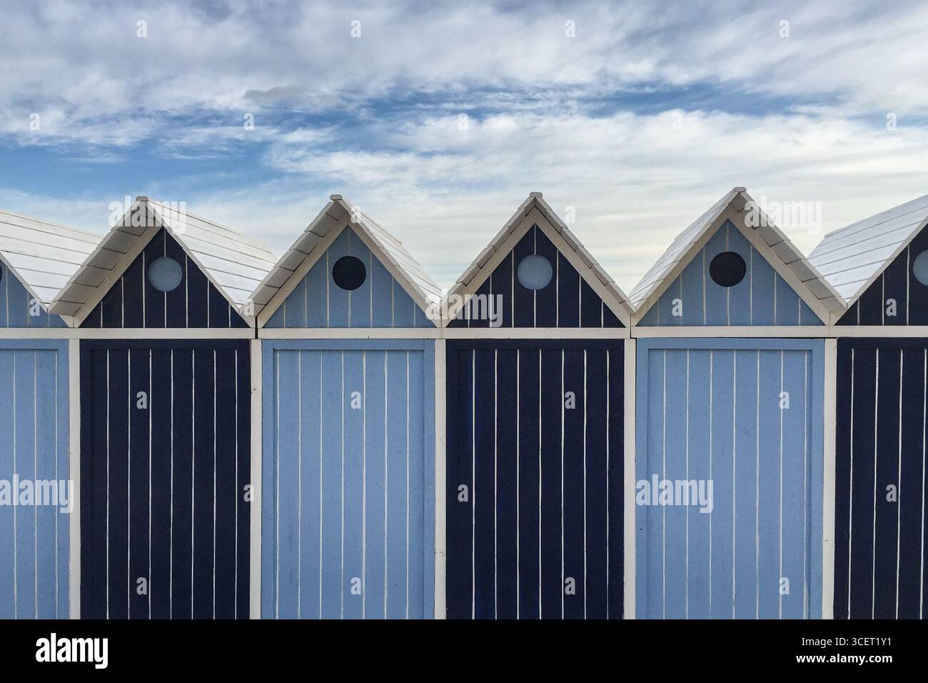Striped beach huts riviera hi-res stock photography and images - Alamy