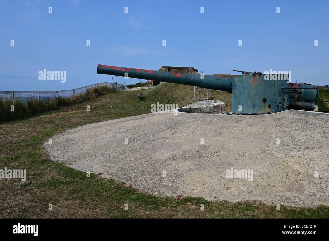 Gun emplacement construction hi-res stock photography and images - Alamy